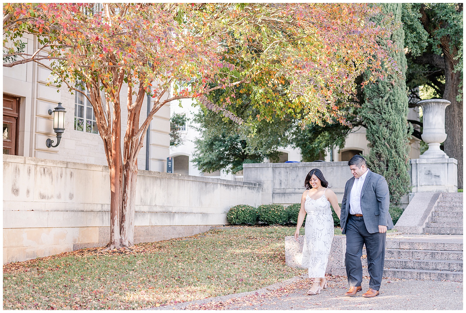 Engagement Session at UT | Flor & Joseph - melissaandarturo.com
